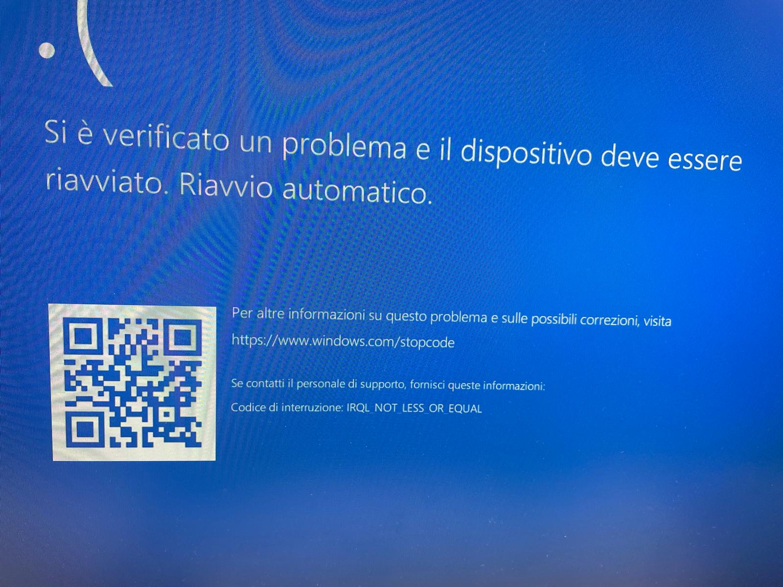 Buongiorno, si è bloccato il pc e si è aperta la schermata blu con ...