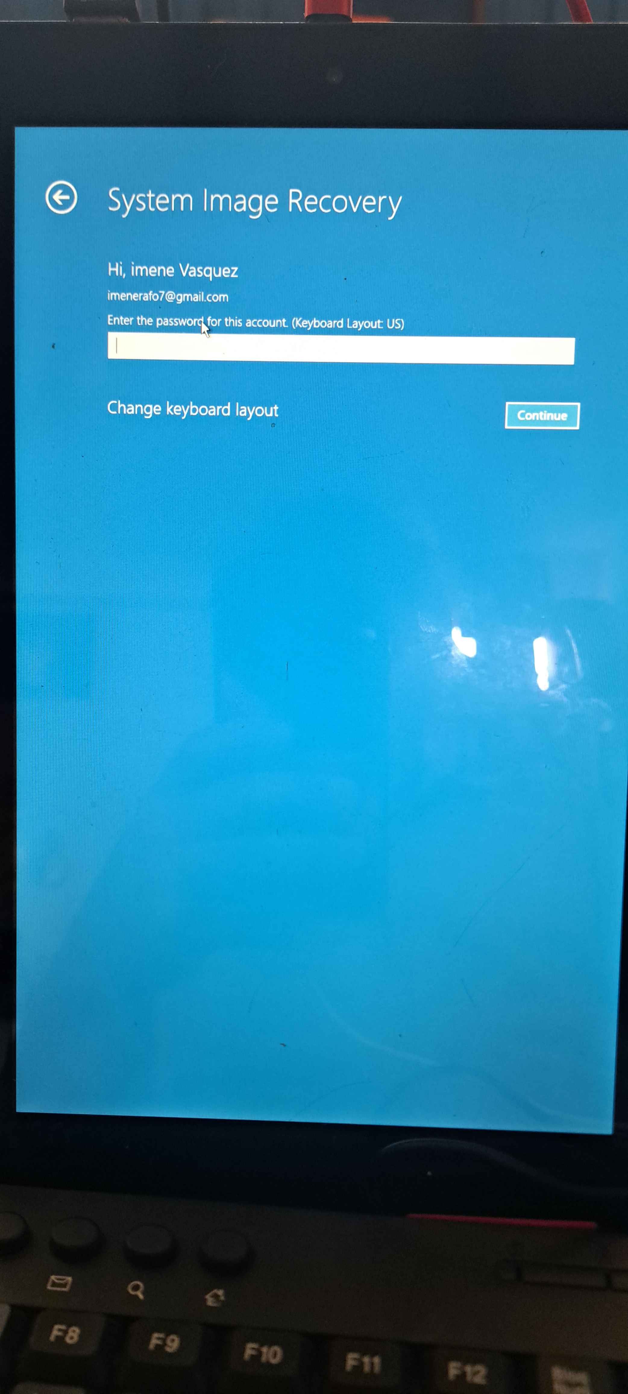 Windows 10 bloqueada por una cuenta - Microsoft Q&A
