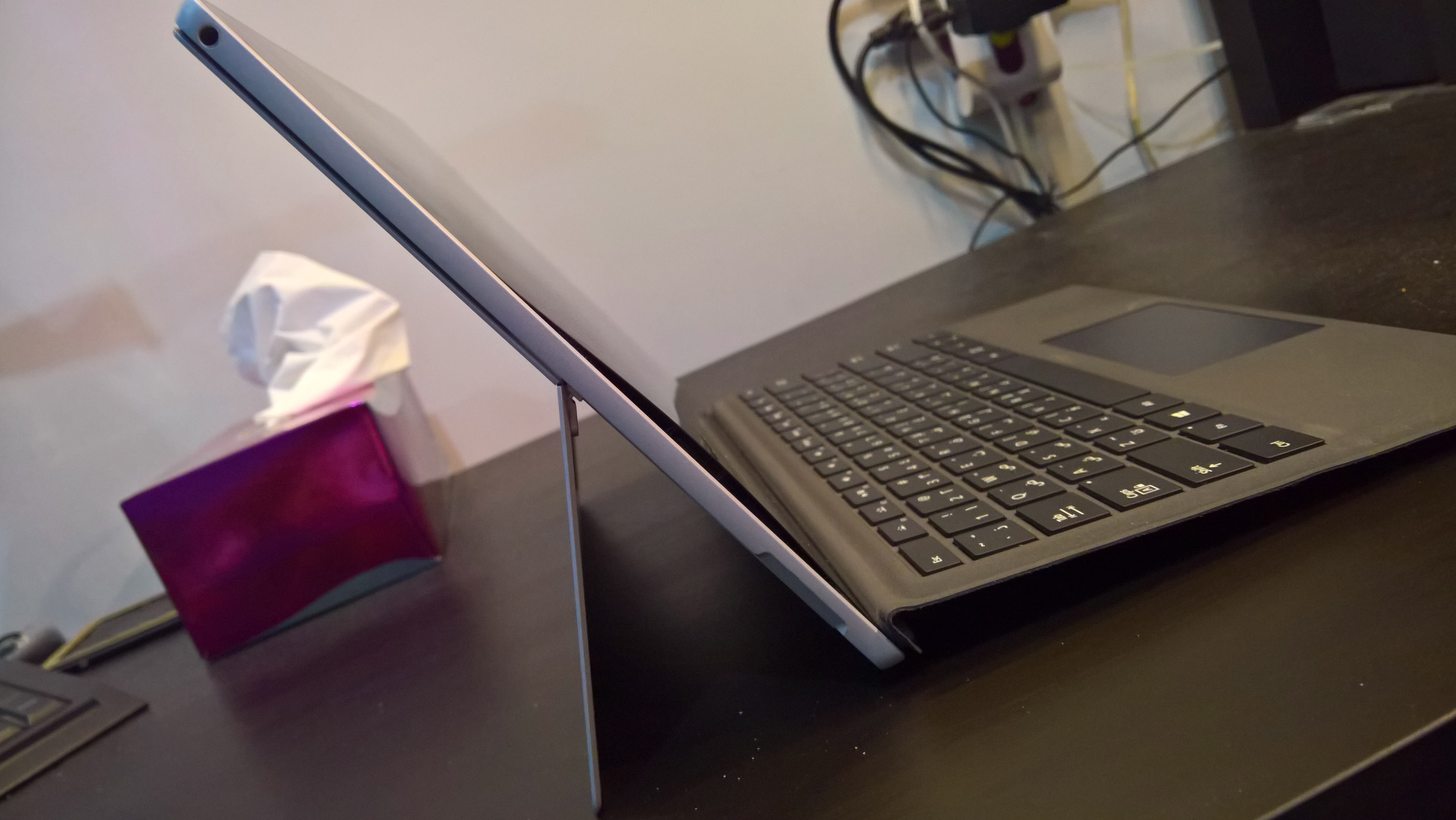 Surface Pro 6 battery swelling and screen splitting - Microsoft Q&A