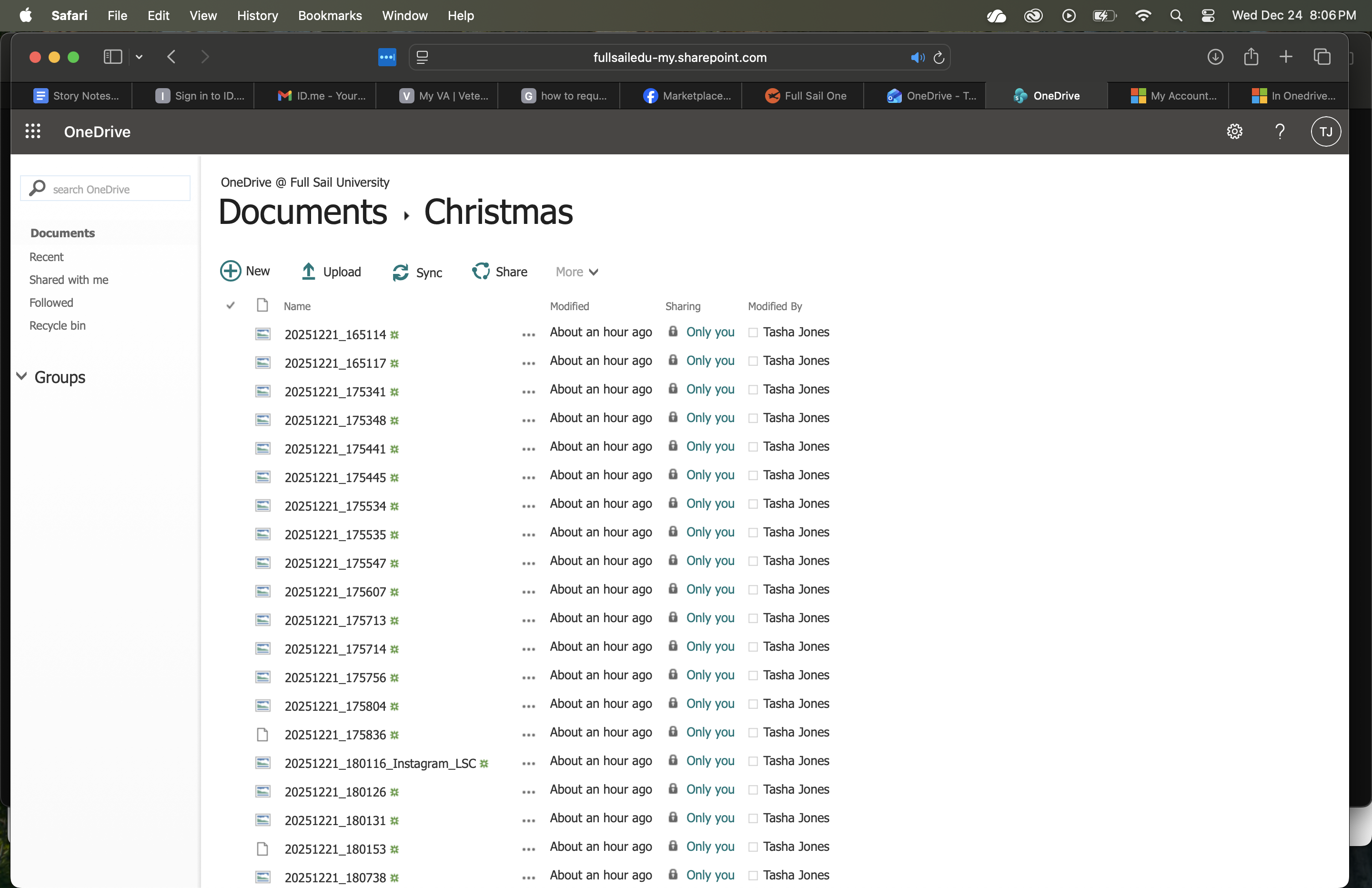 In Onedrive how do you change the view back to see all pics in the ...