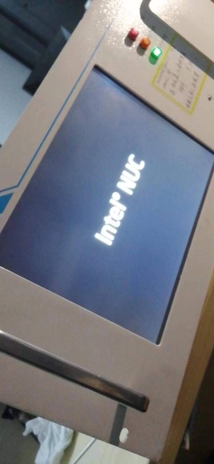 NUC7CJYH连接台式机显示器可以正常启动win10专业版系统，连接触摸屏之后启动系统一直卡在logo页面反复重启 - Microsoft Q&A