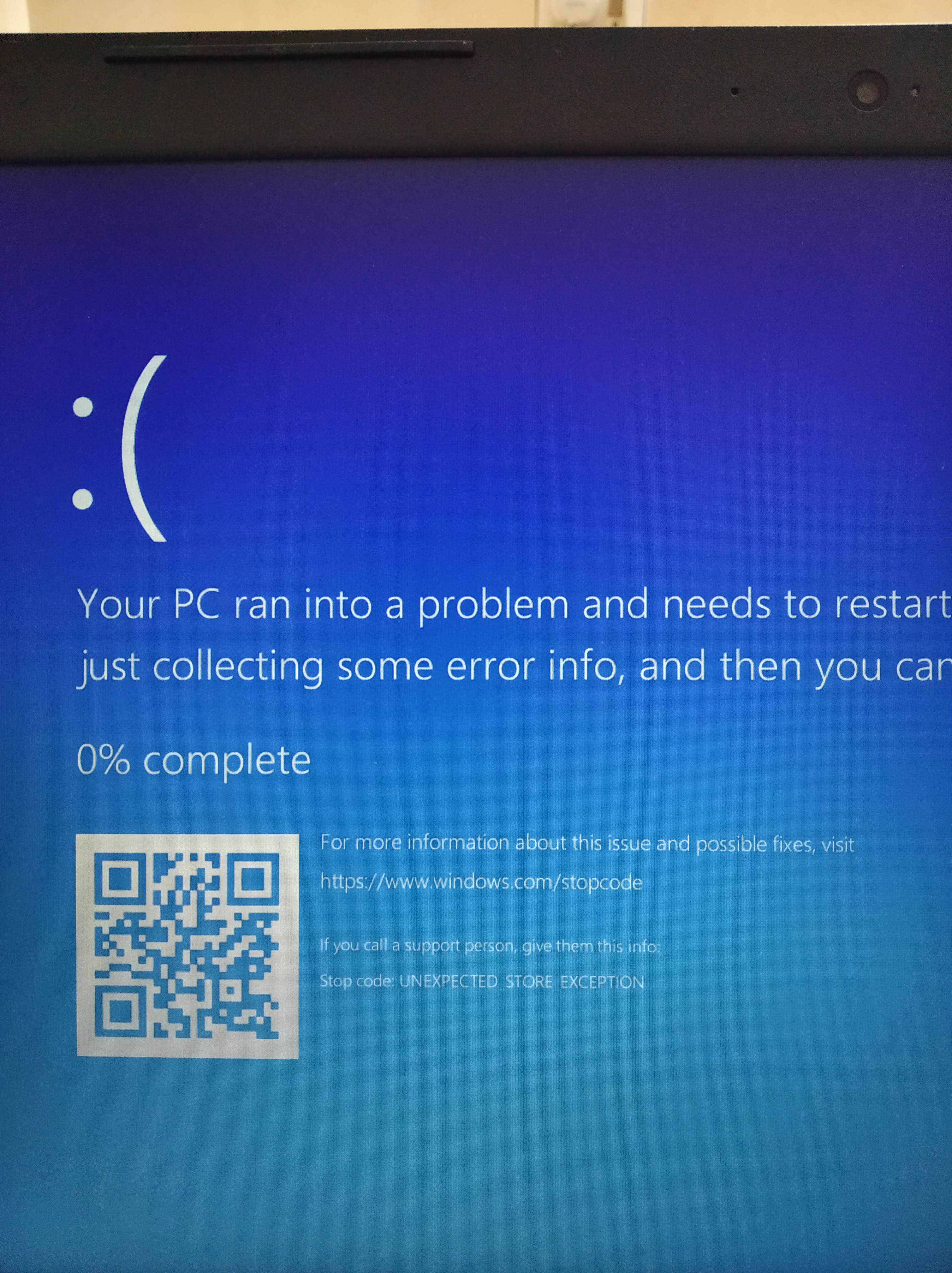 windows 10 system crashes showing blue screen critical process died and ...