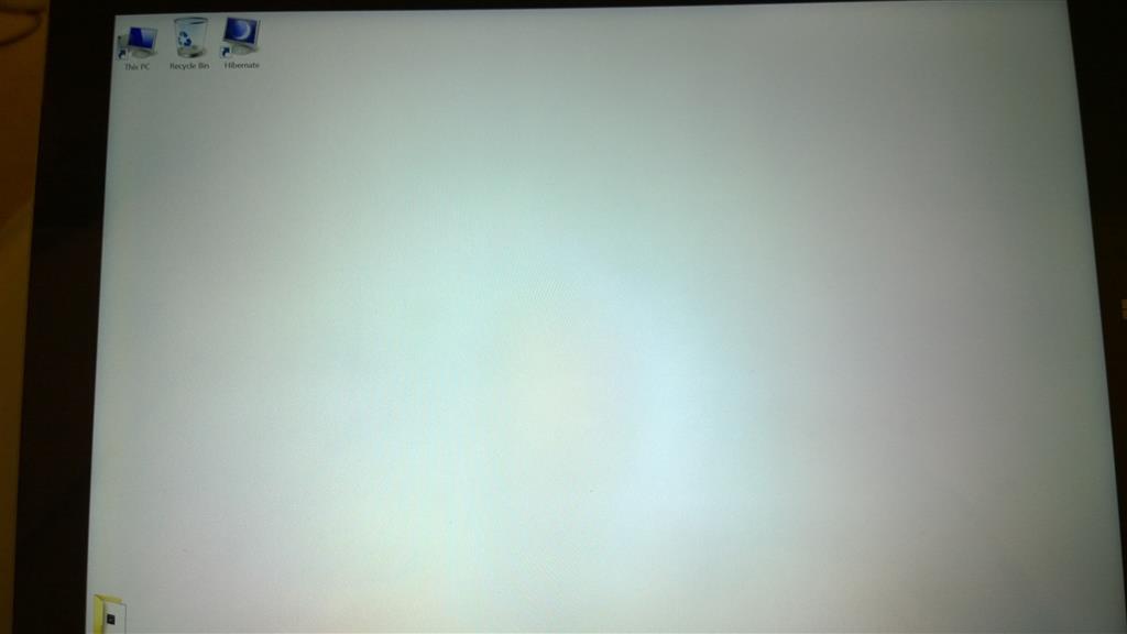 Surface Pro 3 - Color was off (blue tint) near the edges of screen ...