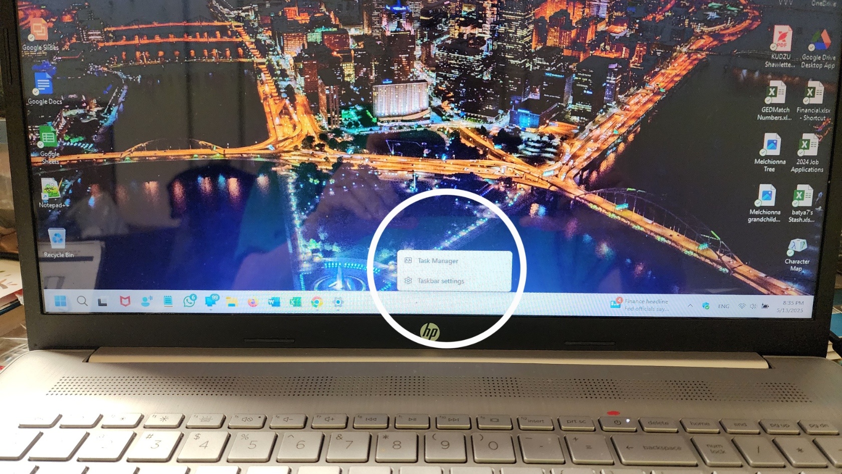SOLVED: Keyboard problem & Random pop up: "Task Manager" and "Taskbar ...