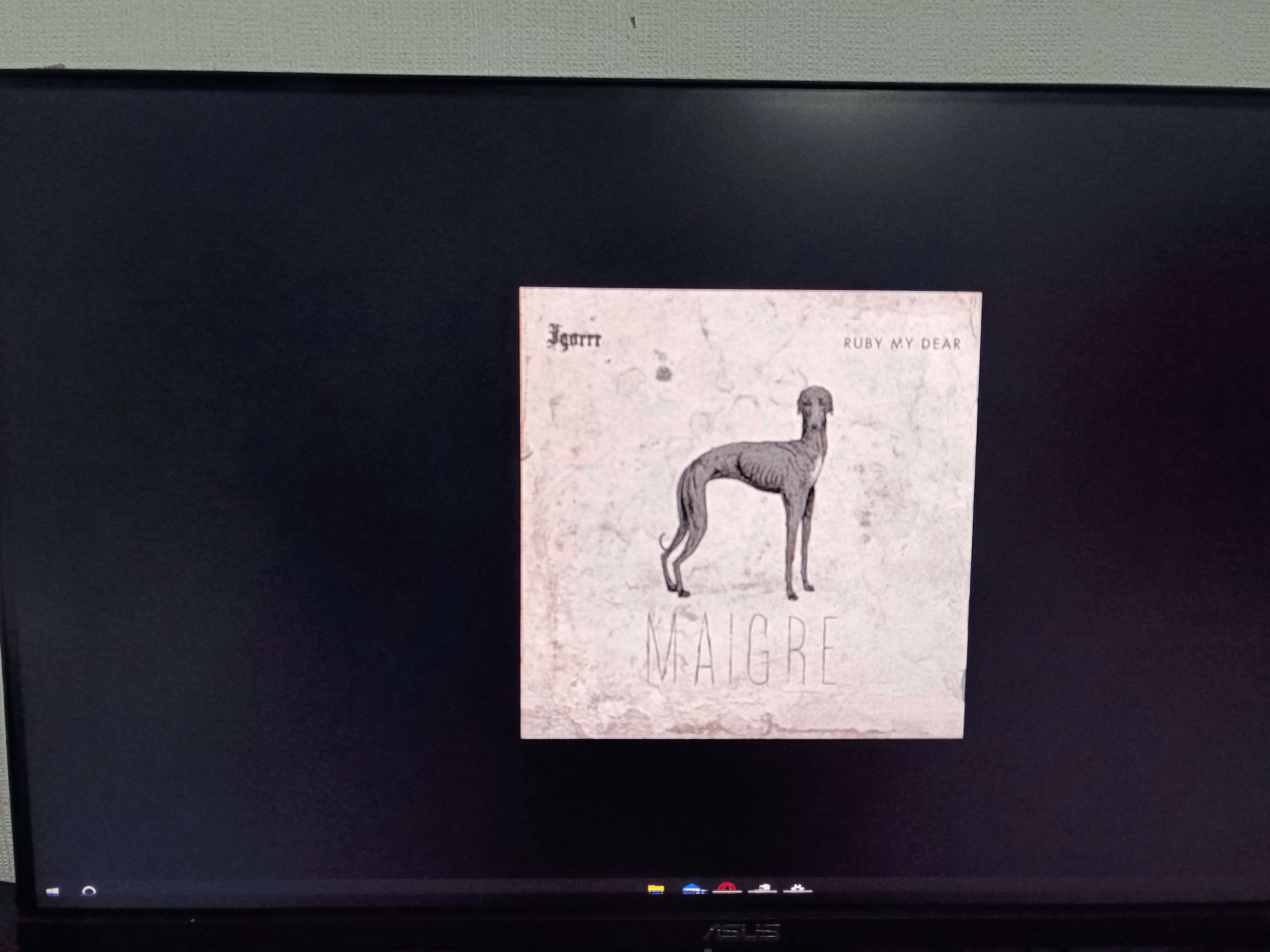 How do i fix my monitor glitching at the bottom? - Microsoft Q&A