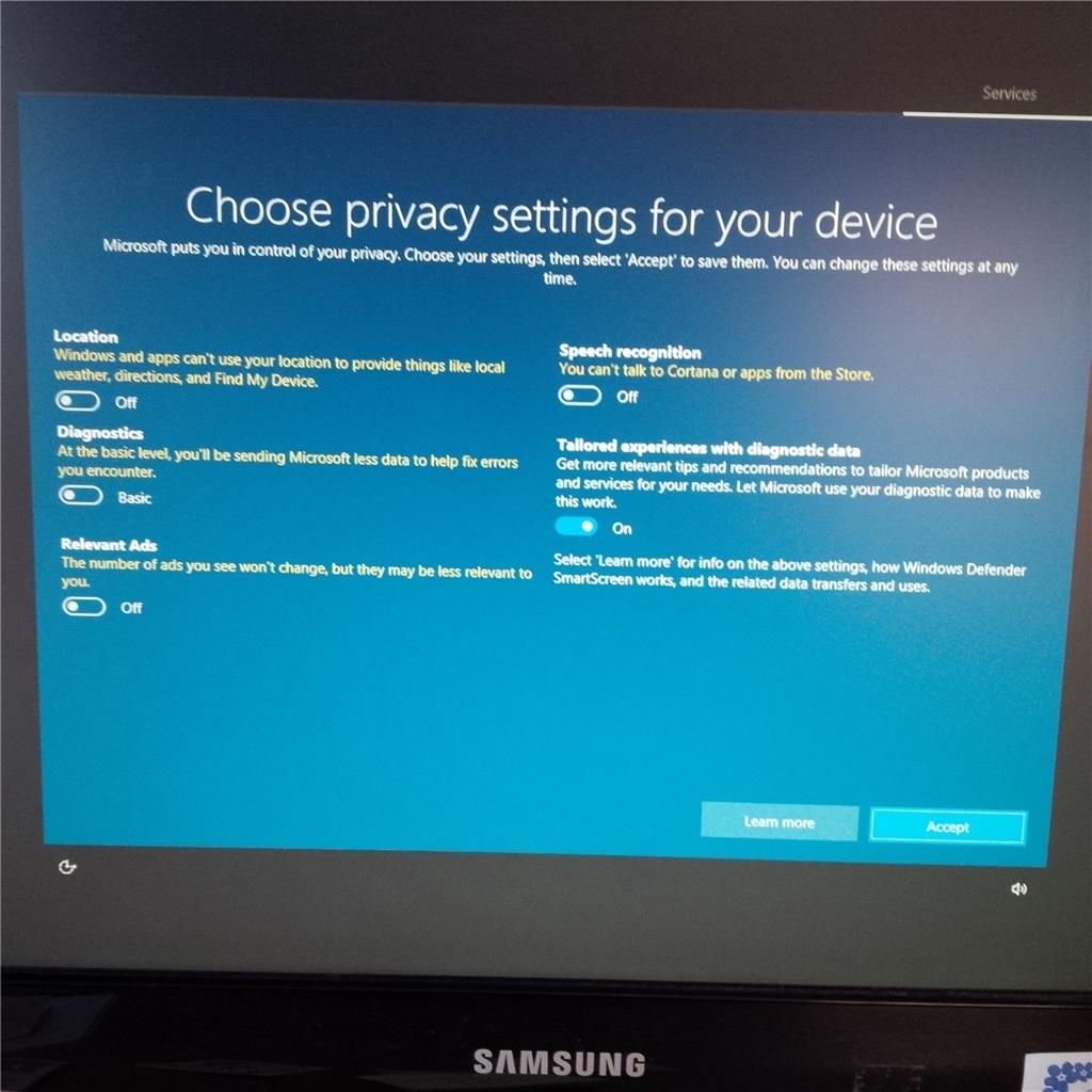 Window's 10 ”Choose Privacy Settings" full screen pop-up will not close ...