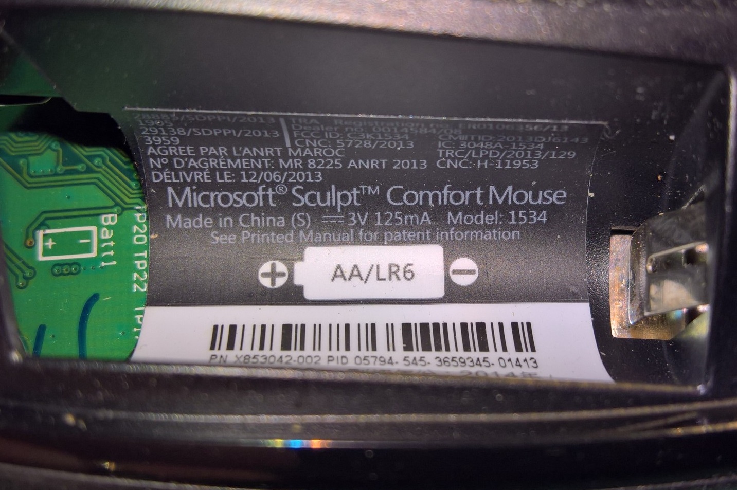 Disposable culture? The Microsoft Sculpt Comfort Mouse appears not to ...