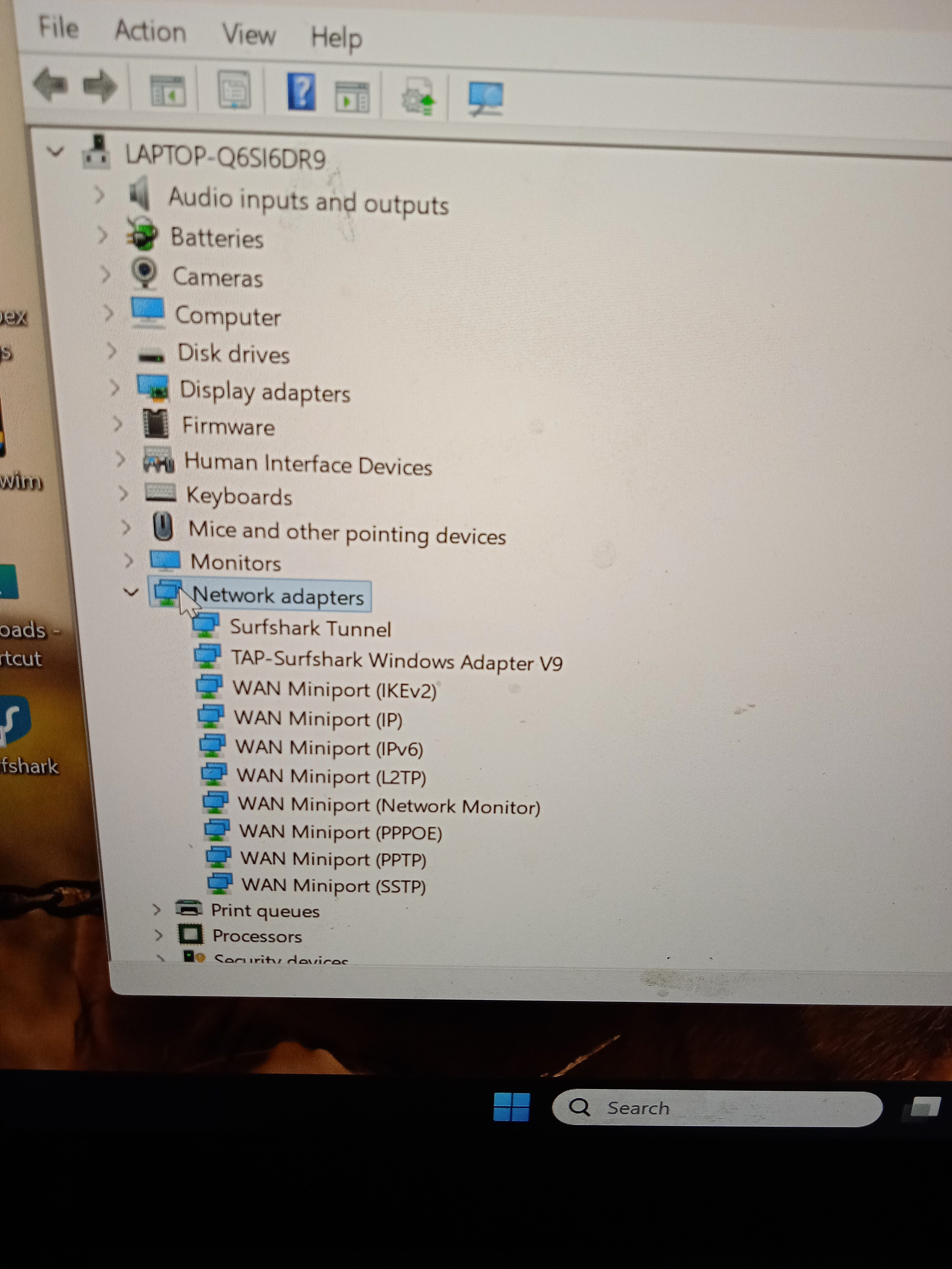 Hello there i have a same question about internet connection ...