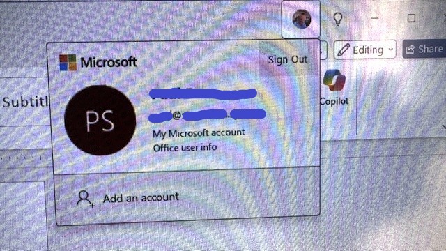 Signing into an Outlook account. - Microsoft Q&A