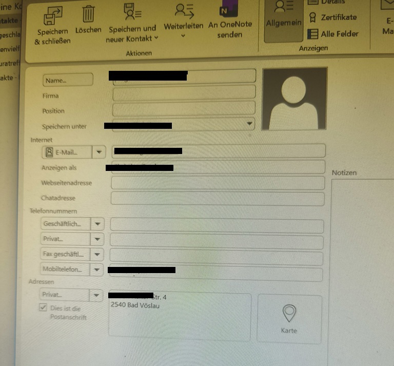 In Word bei Sendungen/Umschläge wird bei der Adresse Ort und ...
