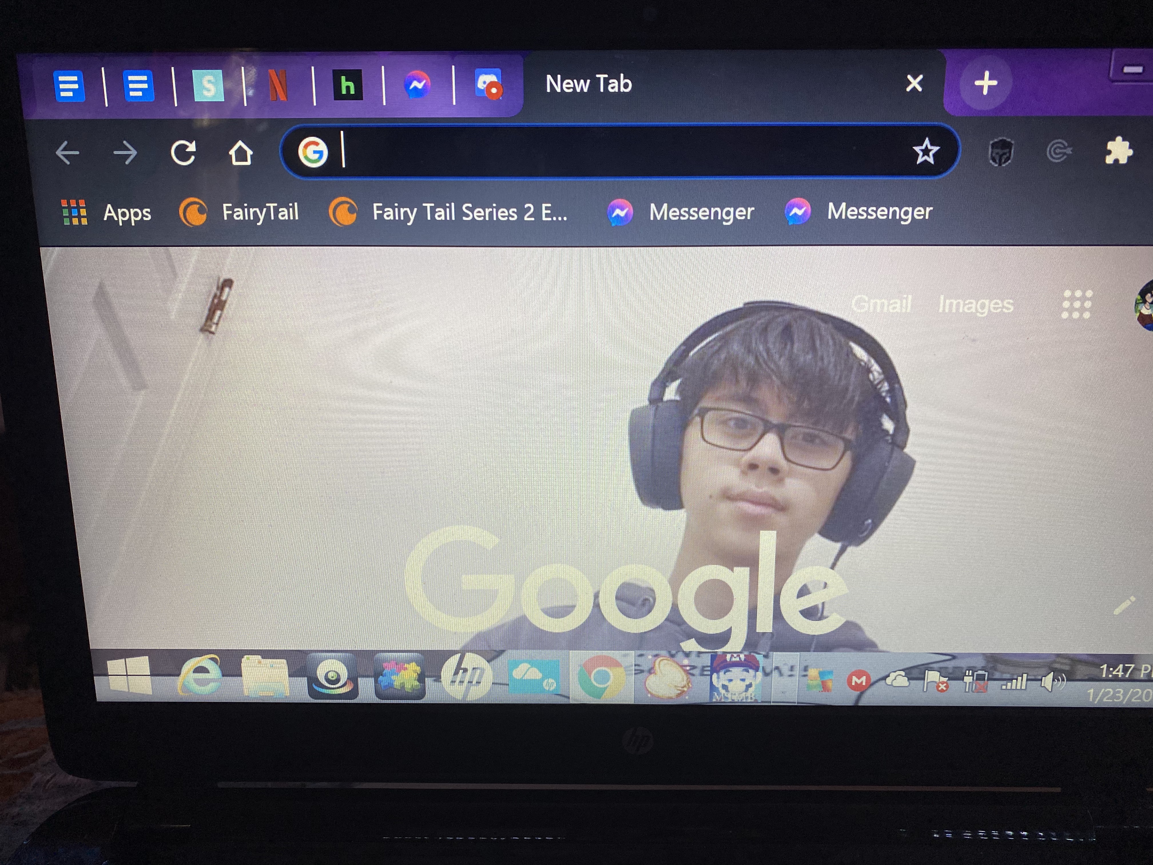 My apps,tabs,and the desk tabs are all enlarged. I don’t know if I ...