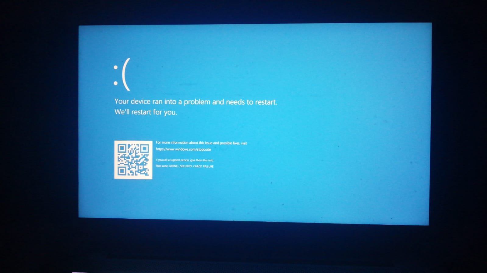 Error sending End of Post message to ME: HECI disabled, proceeding with ...