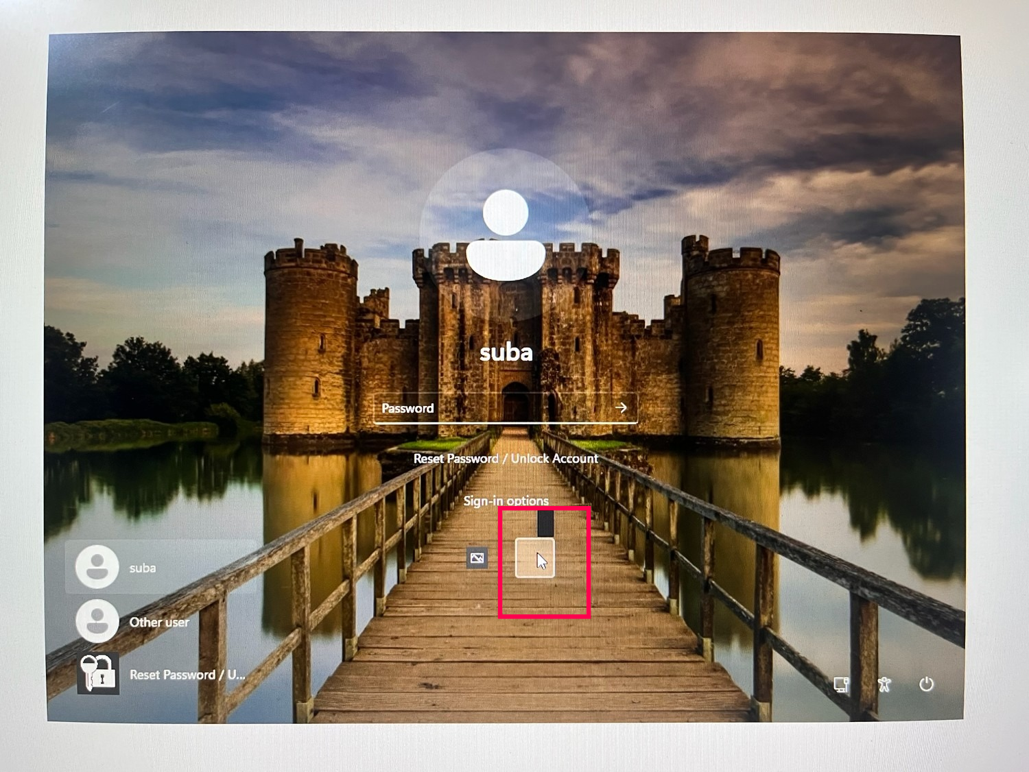 Assistance Required: Password Icon Disappeared on Logon Screen ...