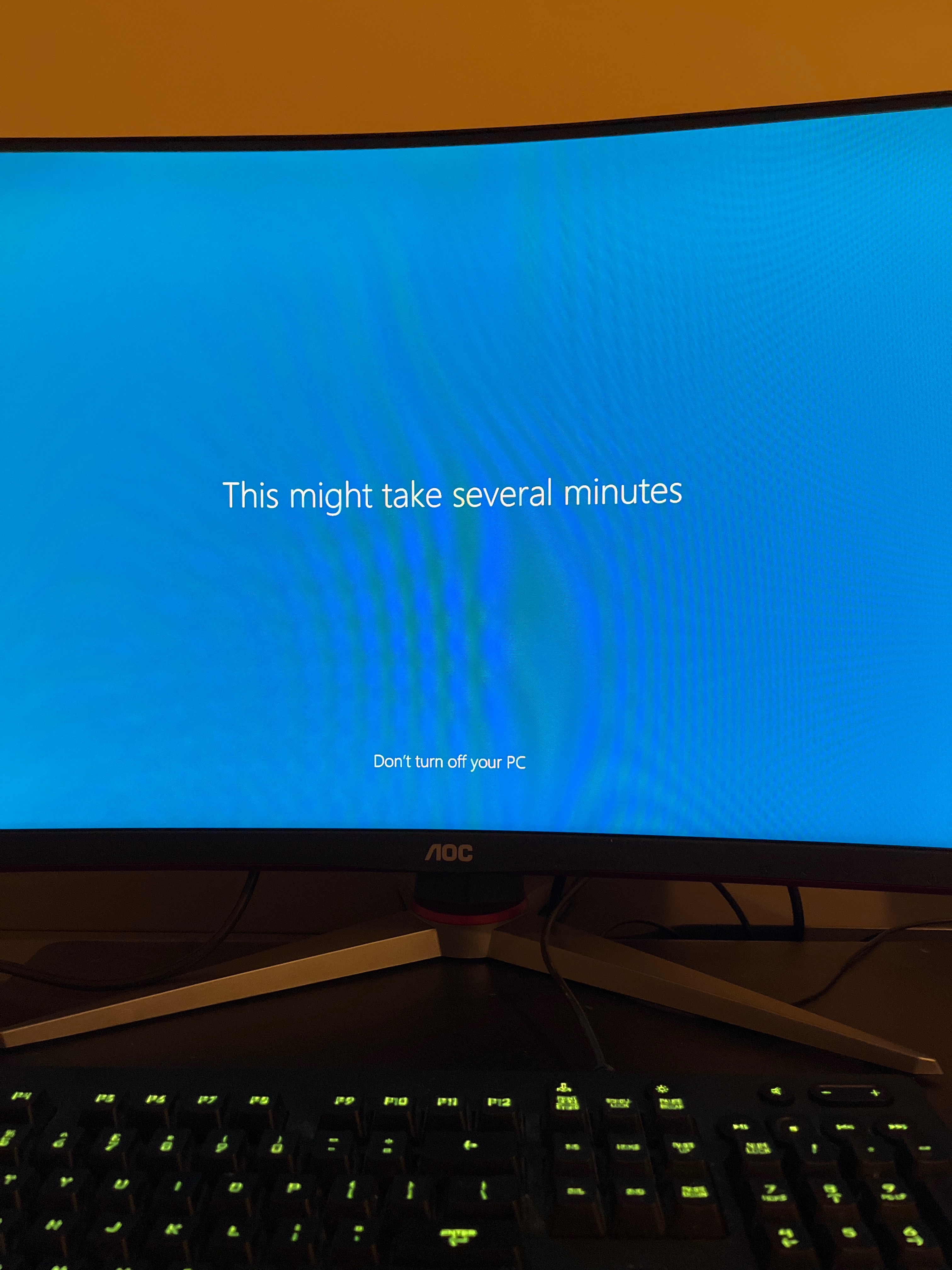 My pc is stuck on the update screen - Microsoft Q&A