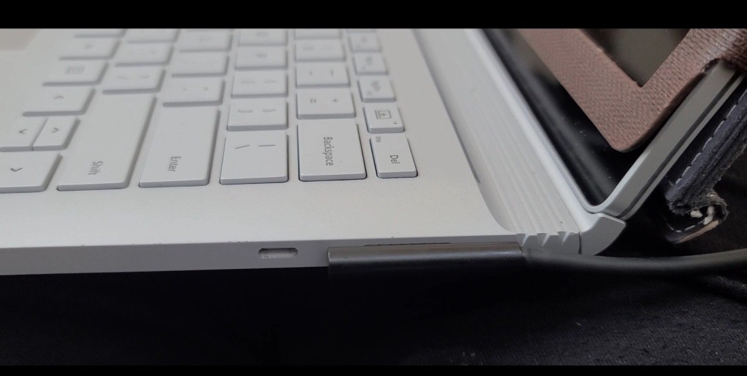 My surfacebook 3 charger only works with a USBC plug in the charger ...
