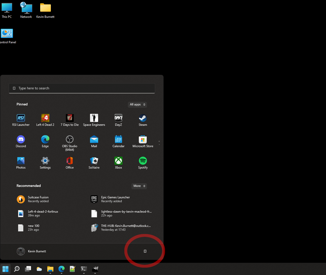 Some Windows 11 Taskbar and Start Menu Icons are Now Small White Icons ...
