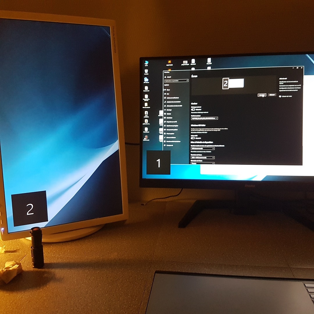 Dual monitors - Microsoft Q&A