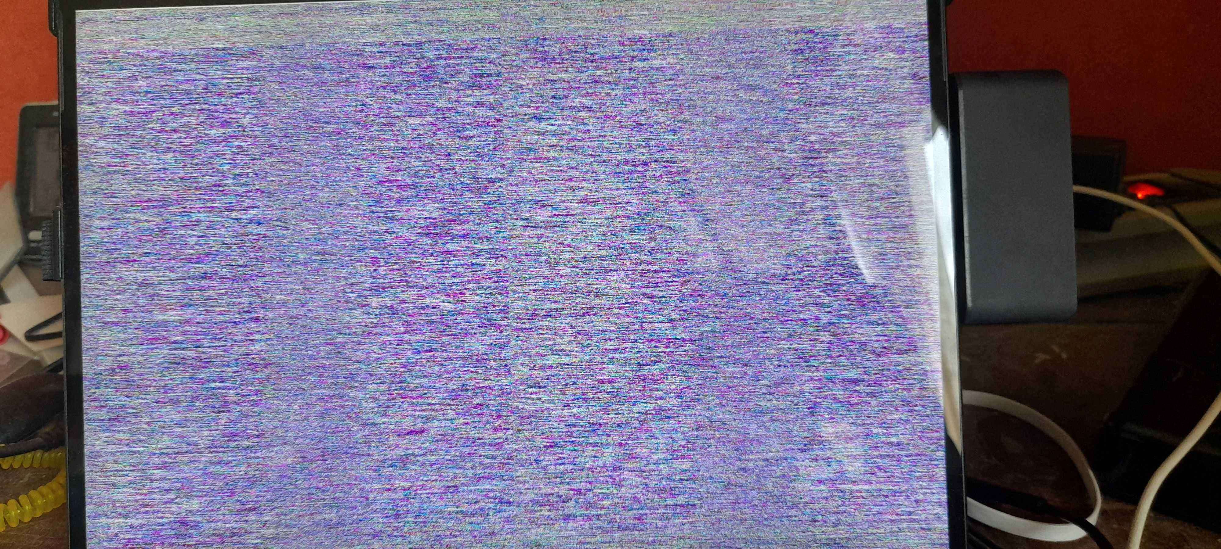 Der Bildschirm ist plötzlich verpixelt, wie kann ich das beheben ...